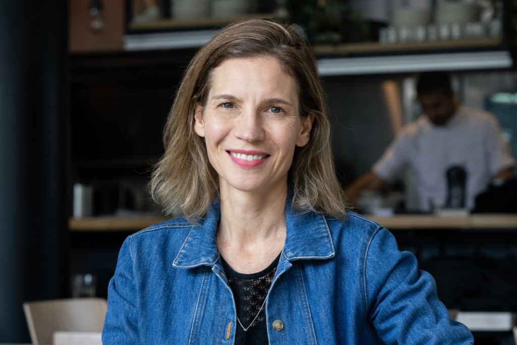 Rencontre avec Véronique Paradis - SAT - Unframed Collection